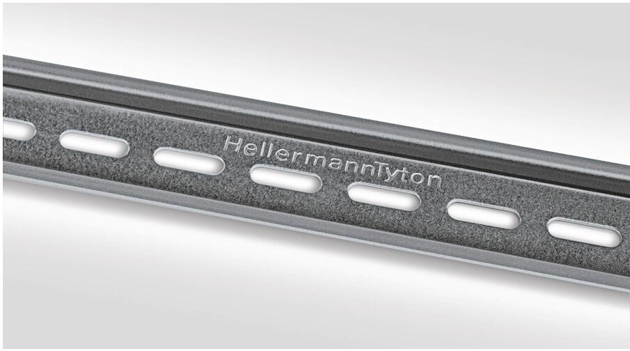 Hellermann DELTA-2F-ST-ML 15x5,5 Tragschiene, 2m, gelocht, weiß chrom (181-47230) Elektroshop Wagner